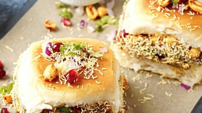 10 Tastiest Street Foods Of Mumbai That Will Make You Lick Your Fingers ...