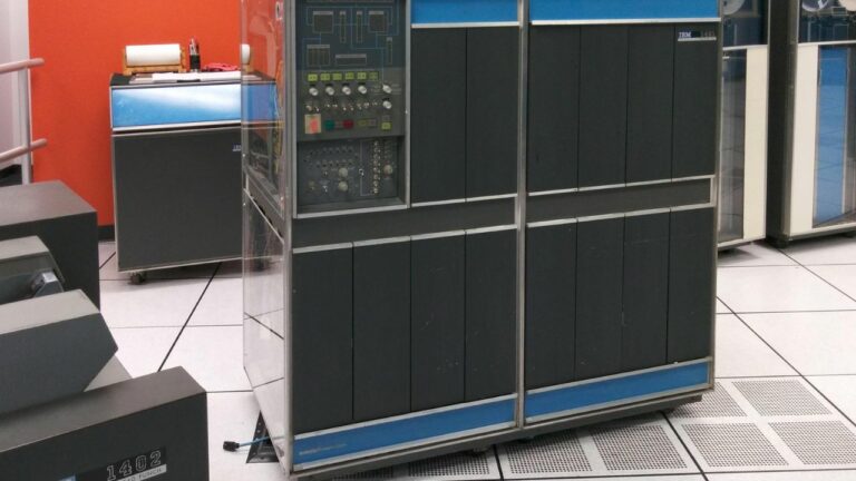 10 Oldest Computers In The World - Teronga